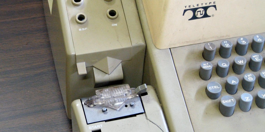 BASIC: Programovací jazyk pro studenty, který odstartoval éru mikropočítačů | Matfyz.cz